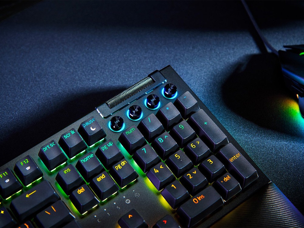 Razer BlackWidow V4 Yellow Switch Mechanical Gaming Keyboard | Razer ...